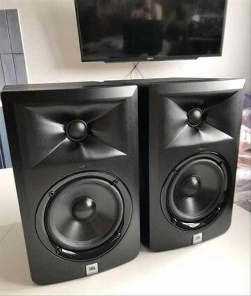 Студийные мониторы JBL lsr305