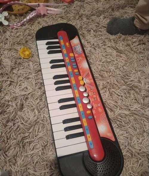 Детские игрушки синтезатор