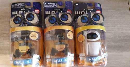Фигурки Wall-e и Eva; Валли и Ева