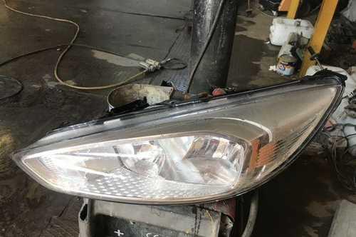 Фара Ford Focus 3 рестайлинг