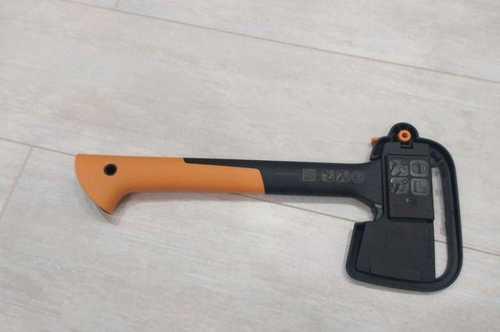 Топор fiskars x7