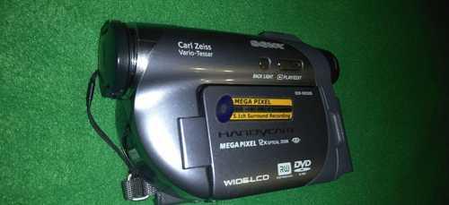 Видеокамера Sony DCR-DVD305E