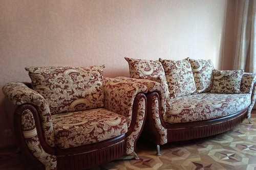 Набор мягкой мебели - диван и кресло