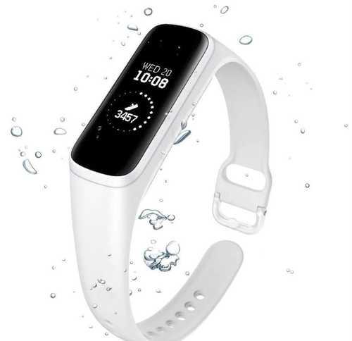 Фитнес-браслет SAMSUNG Galaxy Fit E white