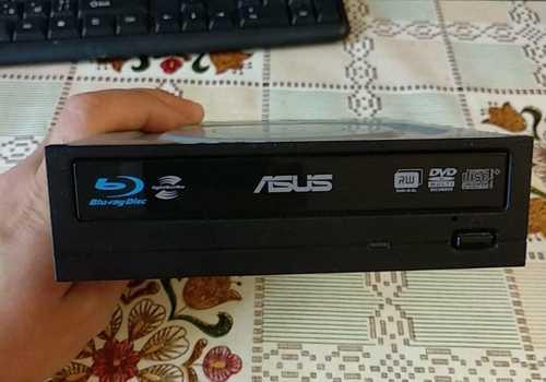 Пишущий blu-ray привод Asus