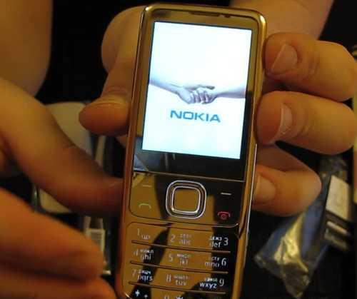 Мобильный телефон Нокиа 6700 в стальном корпусе