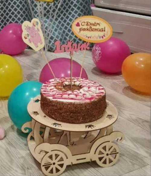 Тортовница деревянная и стопперы