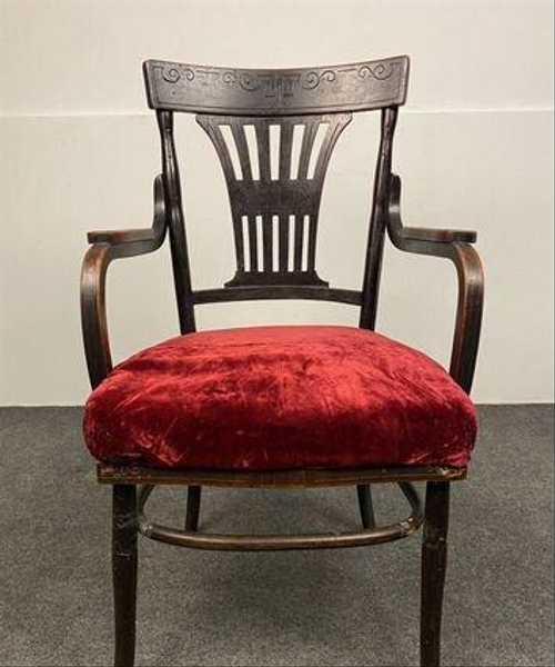 Старинное венское кресло братьев Кон
