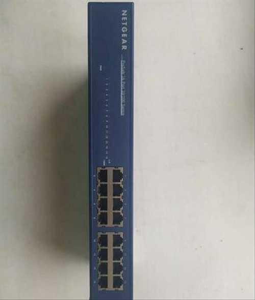 Продам коммутатор Netgear JFS516