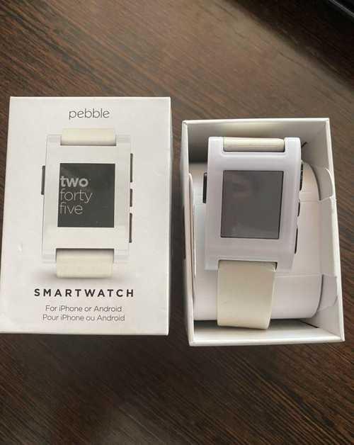 Часы smart watch Pebble