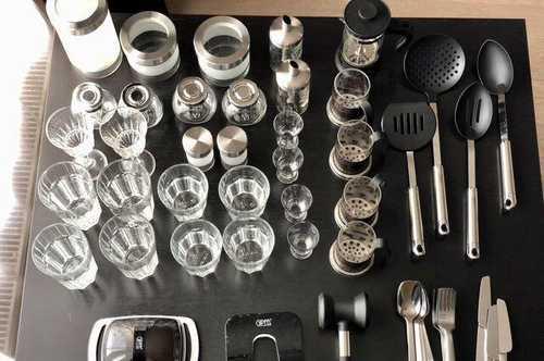 Набор посуды и столовых приборов