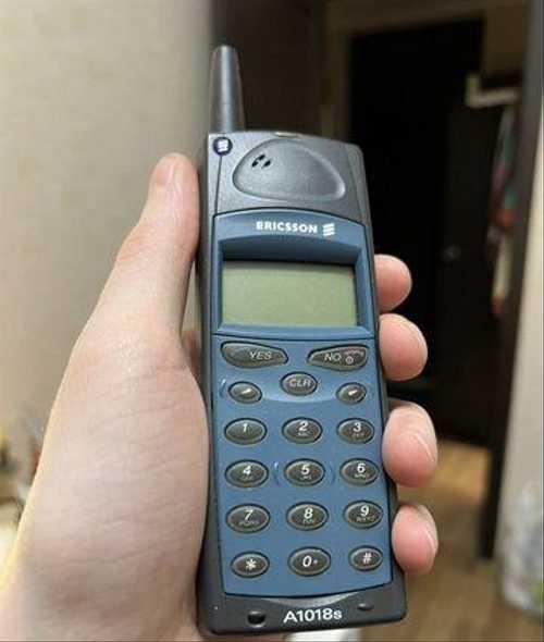 Мобильный телефон ericsson A1018s