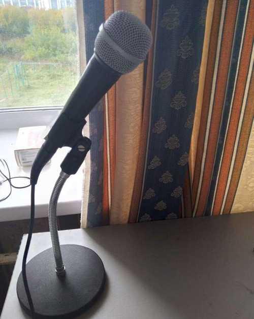 Микрофон для караоке Shure SV-100