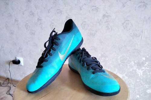 Бутсы сороконожки Nike Mercurial CR7