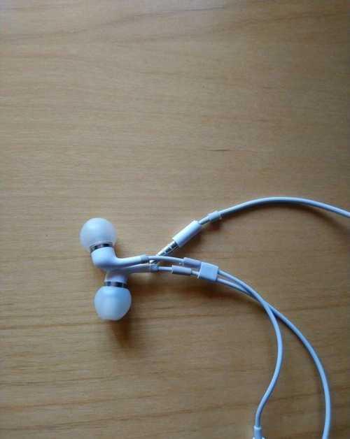 Apple in-ear двухдрайверные арматурные наушники