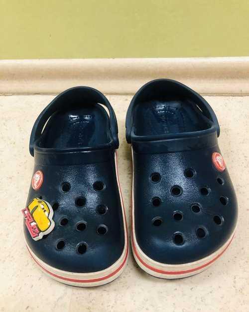 Детские шлепки crocs