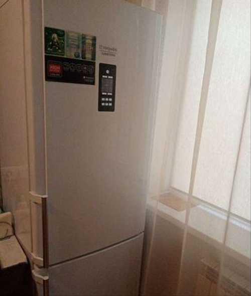 Холодильник бу Аристон ноу фрост