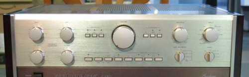 Accuphase С-200V