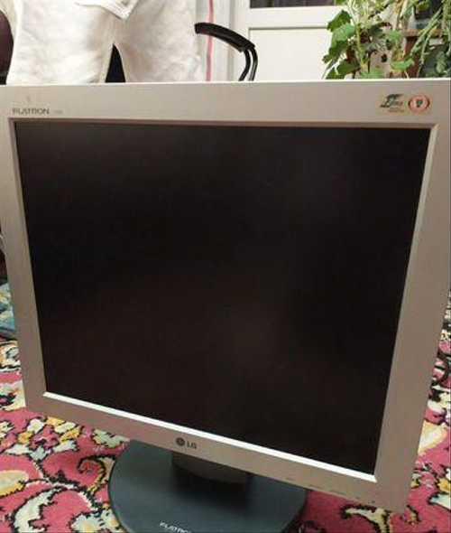 Ld экран. LG Flatron f700p. LD Flatron. Монитор ld29. Монитор LG f17le - 0 МЗ.