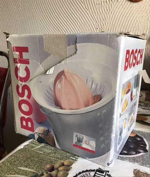 Соковыжималка Bosch MCP3000N 800 мл