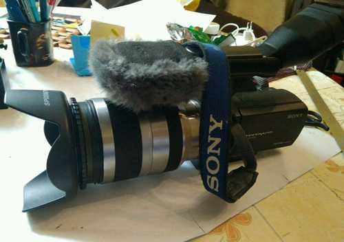 Видеокамера Sony Nex - VG20 со сменными обьективам