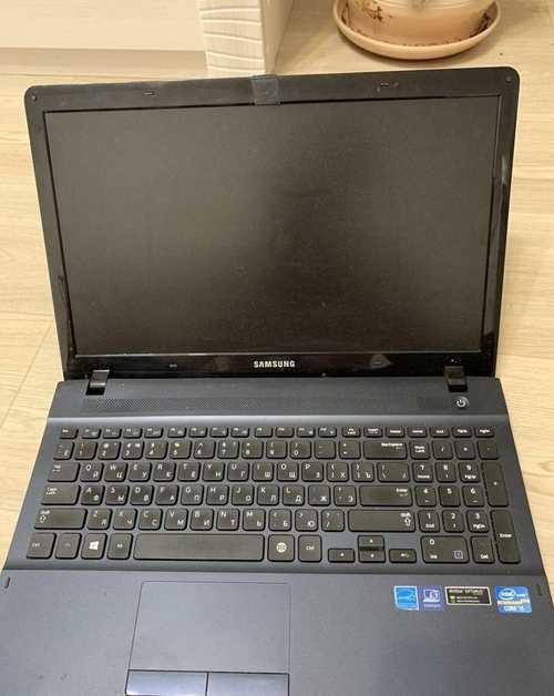 Ноутбук Samsung NP270E5E-X01 (с дефектом)