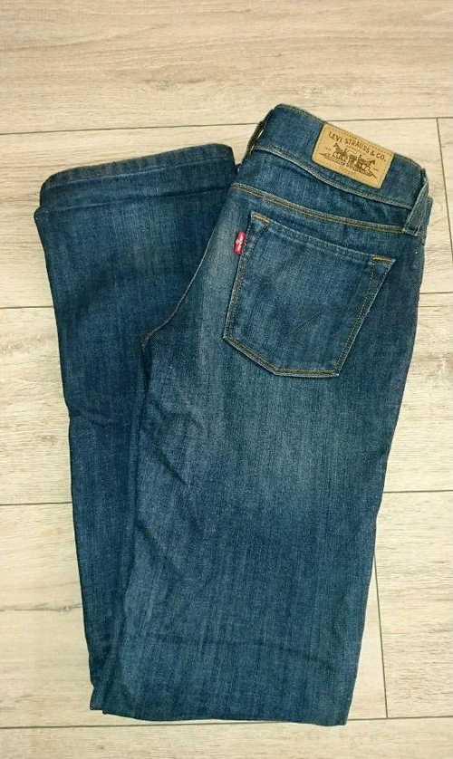 Джинсы Levi's