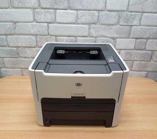 Принтер hp laserjet 1320 куда вставлять бумагу