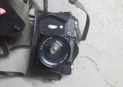 Фотоаппараты Zenit E, фэд 5в, Polaroid, Смена 35