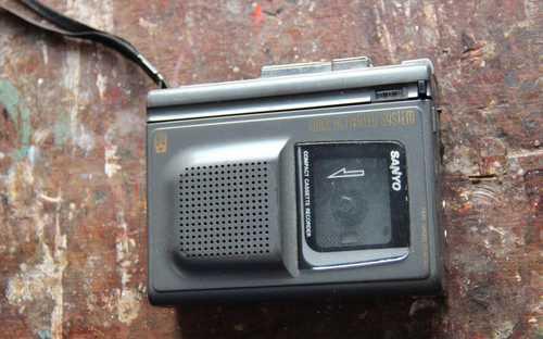 Sanyo M-1140