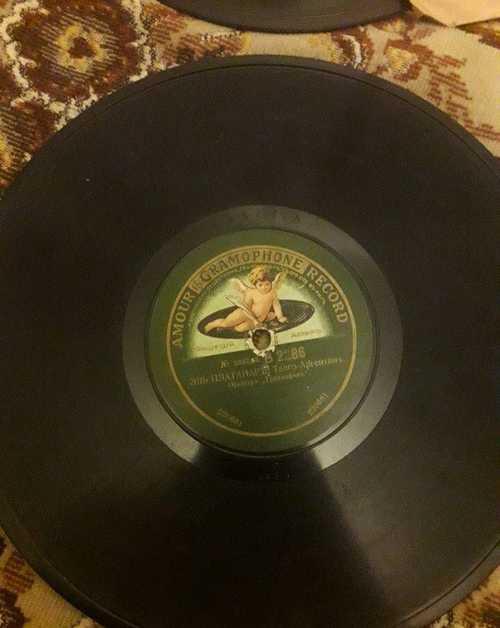 Пластинка Amour Gramophone Record