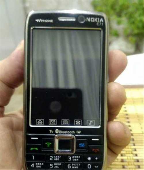 Телефон Nokia E71 TV