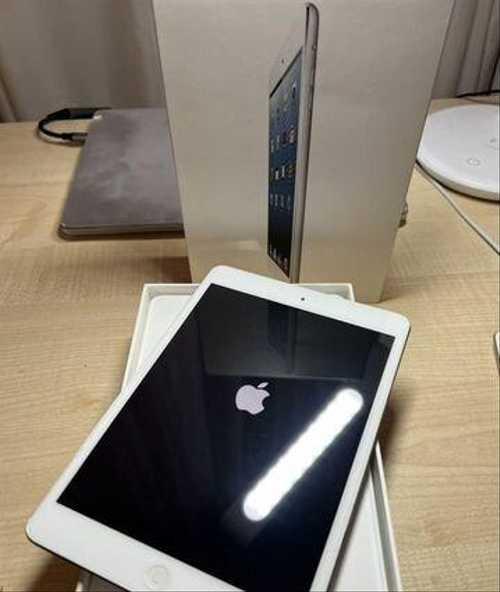 iPad Mini 1 (1455)