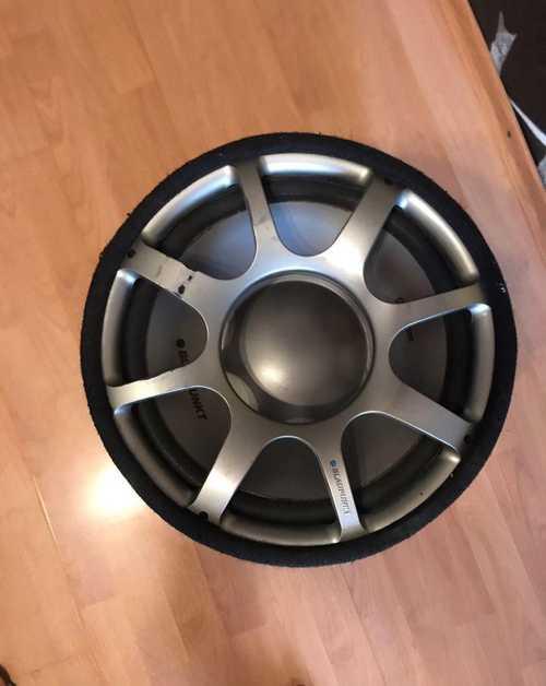Автомобильный сабвуфер Blaupunkt GTT-1200 SC