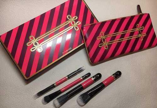 MAC Nutcracker Sweet Mineralize Brush Kit