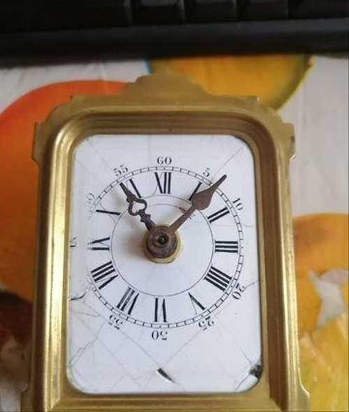 Старинные часы будильник