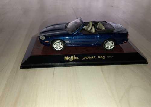 Jaguar XK8 Cabrio 1/43