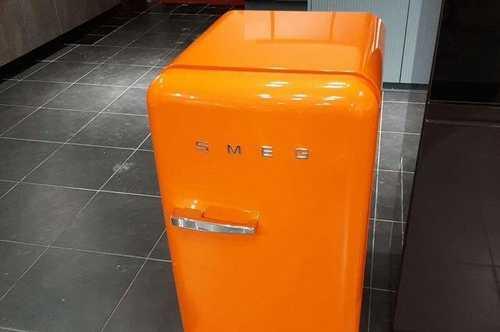 Холодильник Smeg fab10ror5