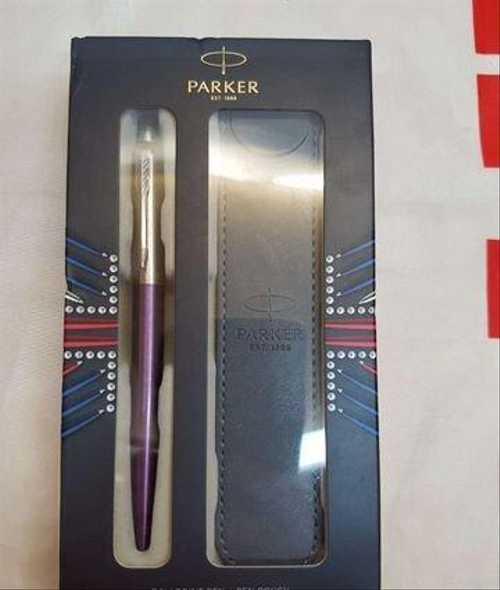 Подарочный набор Parker чехол + шариковая ручка