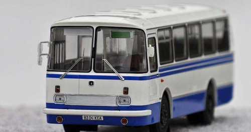 Лаз 695н ClassicBus бело-синий