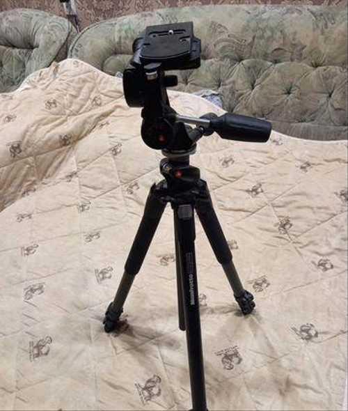 Штатив Manfrotto