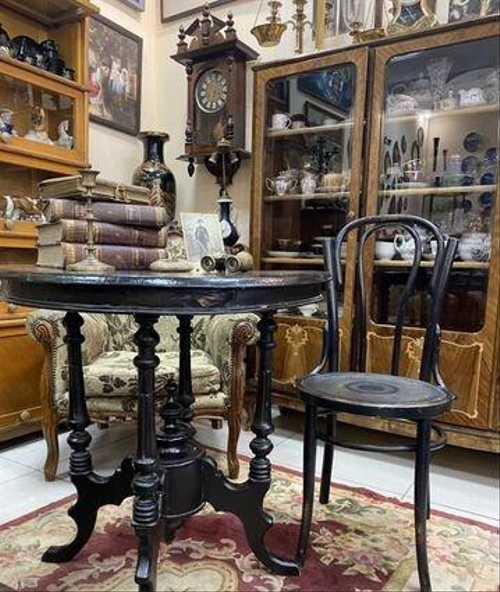 Старинный чайный столик и венский стул