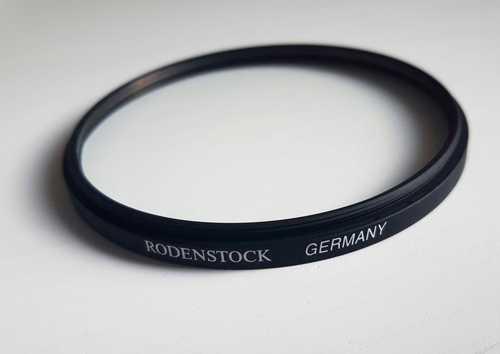 Уф мс. Rodenstock 77 мм. Rodenstock очки Титан. Линзы Роденшток гравировка. Творческие фотофильтры продажа в Москве.