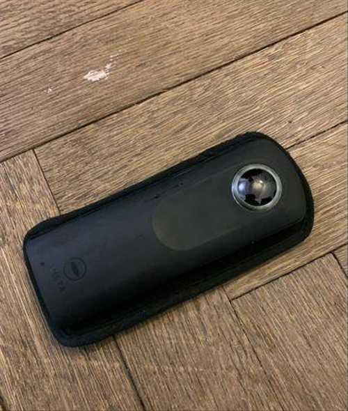 Панорамная камера Ricoh Theta 360