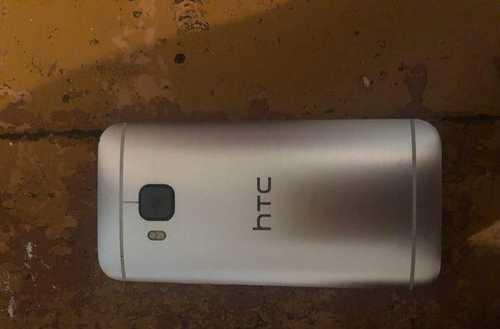 Телефон HTC One s 9
