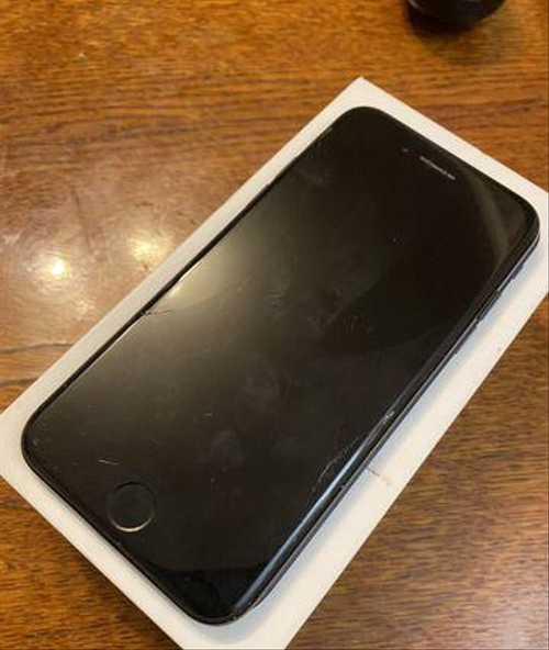 Продам телефон iPhone7