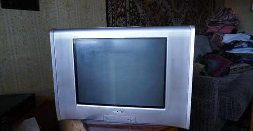 Sony Trinitron Colour TV model KV-SW212M81