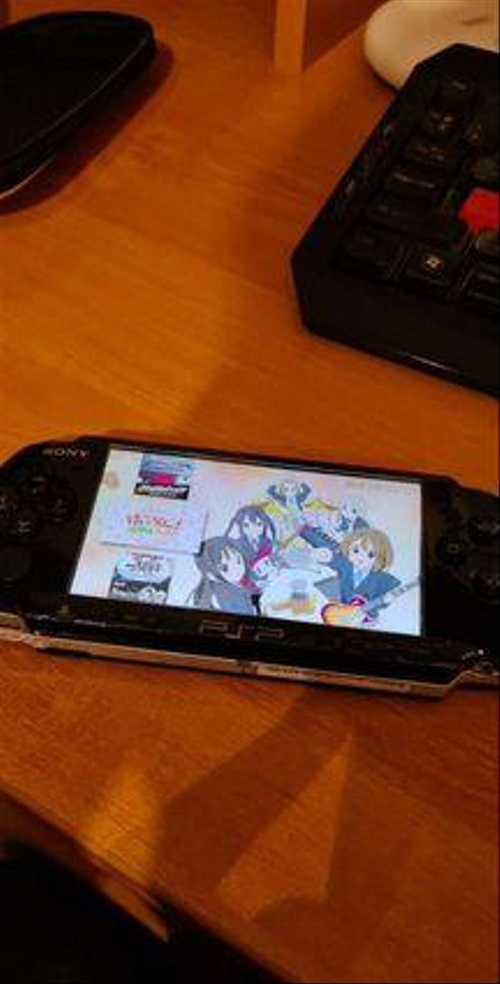 Sony PSP 3008 (16 gb) + чехол