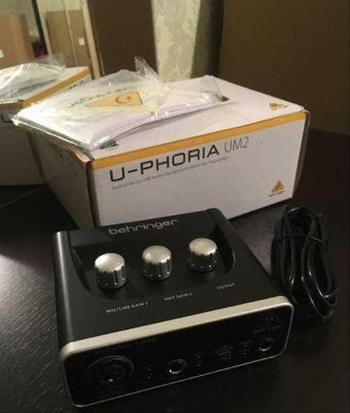 Внешняя звуковая карта behringer u phoria um2