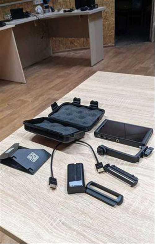 Накамерный монитор Porkeys p6 + допы